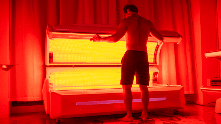 Are Red Light Therapy Beds Safe? Benefits & Risks - Merican