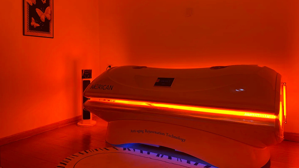 Red Light Therapy for Rosacea Skin: A Gentle Addition to Sensitive Skin ...